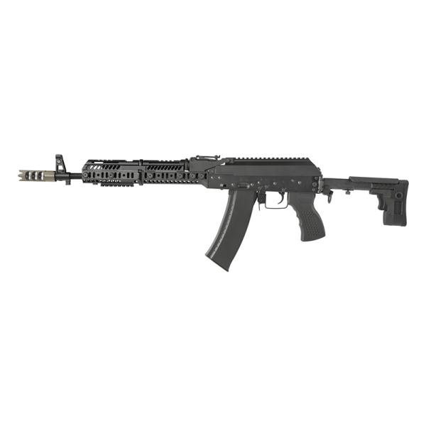 概要：本製品は、AK74をベースにロシア・ZENITCOスタイルを再現した、フルカスタムモデルです。ハンドガードにはZENIT Sport4タイプを搭載。軽量かつ高剛性なアルミCNCパーツにより、確実な光学機器の搭載を実現しています。マズル...