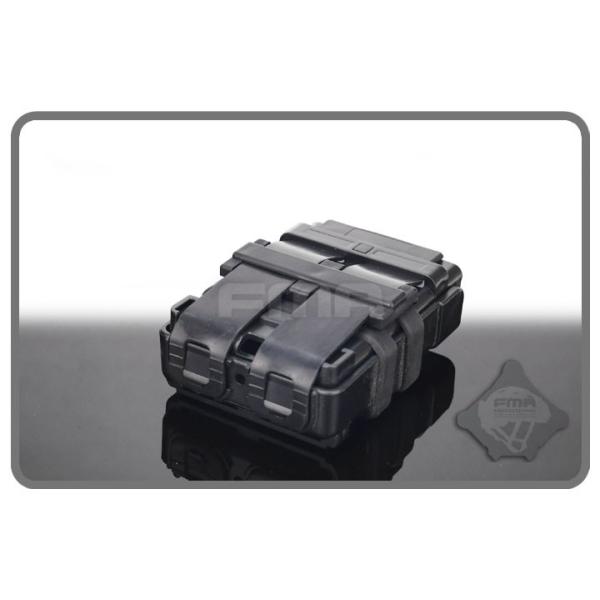 【関連検索ワード】 マガジン M4 AR#####M4・PMAGなどのマガジンに対応したFASTMAGポーチです！ファストマグの特徴である保持力と取り出しやすさ、堅牢さを兼ね備えておりまた、ベルトへの取り付けも容易なのであらゆるシーンで活躍...