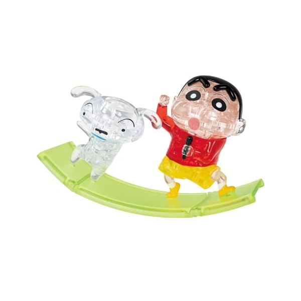 カラフル/-/50310・透明ピースを組み上げる立体ジグソーパズル・完成すると、クリスタルのように美しくインテリアとして楽しめます・仲良く歌って踊るしんちゃんとシロが出来上がります・白井儀人／双葉社・シンエイ・テレビ朝日・ADK