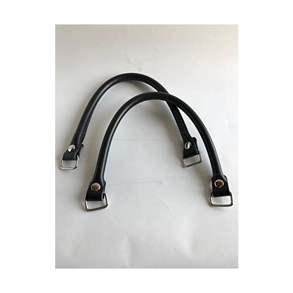 縫ったり工具を使わなくても、自分で簡単に取り付けられる持ち手です。壊れてしまったビジネスバッグもお気に入りのバッグも自分で修理できます。シンプルで使いやすいデザインです。本革で中に芯が入っています。ミシン目もしっかりしています。 入数2本。...