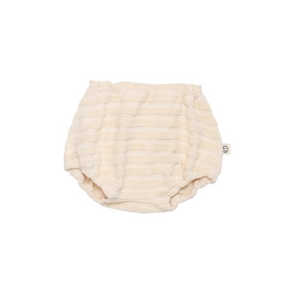 ソフトチョークテリー生地なので丈夫なのに柔らかくうっすらストライプがかわいいブルマショーツタオル地にソフトゴムの裾なので着心地と触り心地も抜群です- 股下はポッパー開きで着脱◎※こちらの商品は在庫限りとなります。□カラーCHALK TERR...