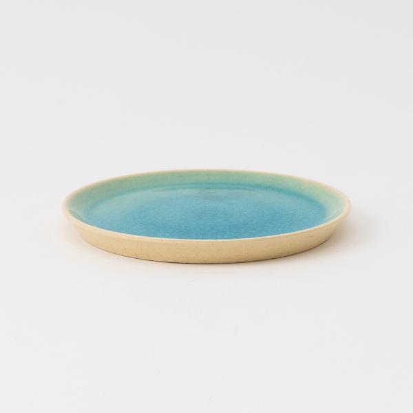 ・商品名:THE HARVEST CRAZE クレイズ ソーサー・サイズ:φ16cm×H1.5cm・素材:陶器・色:ブルー・生産地:滋賀県（信楽焼）・備考:食洗機、電子レンジ使用可。手作業のため一点一点色合いが異なることがございます。予めご...