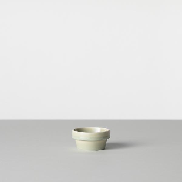 ・商品名:HASAMI Season01　ブロックボウルリトル　・サイズ:約φ8.2×H4.2cm / 140cc・素材:磁器・色:イエローベージュ・生産地:長崎県（波佐見焼）・備考:食洗機、電子レンジ使用可。