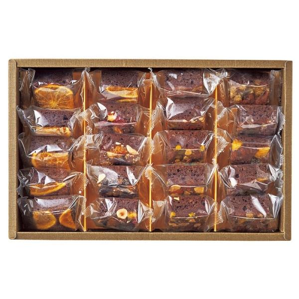 　濃厚なチョコ生地に、ナッツと果物を散りばめて。封を開けると、カカオの香りがふわり。甘すぎない濃厚なチョコの味わいと、ザクザク刻んだナッツの香ばしさ、ドライフルーツの甘酸っぱさを、ひとくちサイズに焼きあげました。　大人にもオススメの、ちょっ...