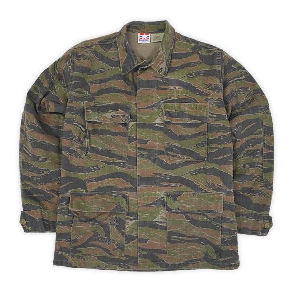 商品名：プロッパー PROPPER 90s BDUジャケット ミリタリー 米軍 迷彩 定番 USA ビンテージ 古着 (-8554)表記サイズ：M-R実寸サイズ：着丈(襟元から裾):74cm  身幅(脇下から脇下):59cm  肩幅:49c...