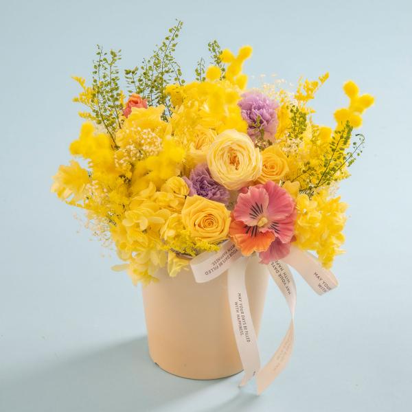 ■お届け2026/2/1 から 2026/3/31まで 3日後以降でご指定可■注文締切2026/03/28　14:00まで日比谷花壇シニアデザイナー西澤真実子が贈るスペシャルギフト。雪解けの頃、スイセンやスミレ、ミモザなどの花がいっせいに咲...