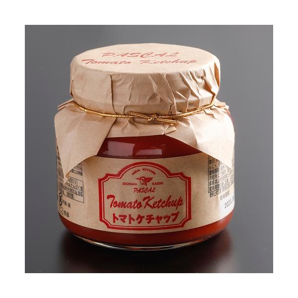 酸味を抑えて、トマト本来の自然の甘みを生かしたトマトケチャップ。香り、味ともに自信のケチャップはリピーターも多く、お子様からご年配の方まで幅広い層に人気です。瓶のパッケージが可愛らしく手土産にもちょうどいい商品です。