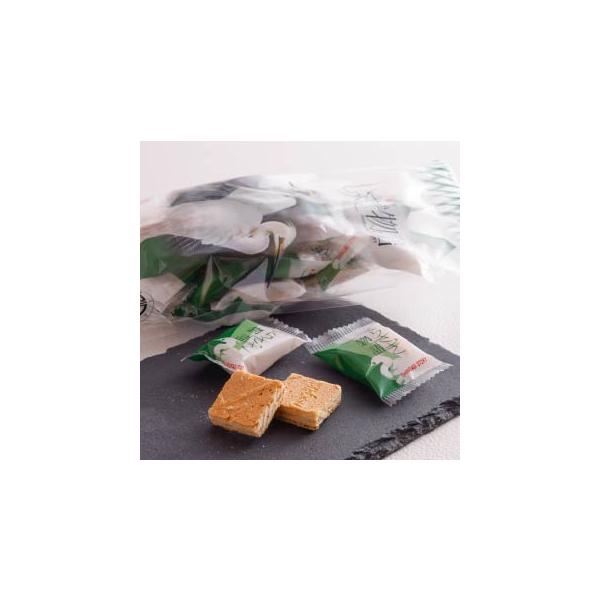 欧風のクッキーにホワイトクリームをサンドした焼き菓子は、香ばしく、お茶やコーヒーにも相性が良く、お子様からご年配の方まで幅広く愛されております。 下呂温泉の銘菓ナンバーワン！ふるさとの味と伝統を心を込めてお届け致します。内容量　20個