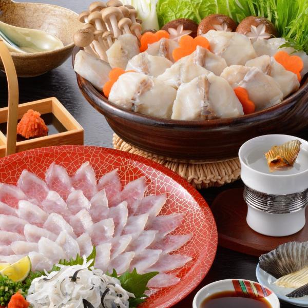 職人が盛り付けた「とらふぐ刺身」と、日本海で獲れた「国産まふぐちり」のふぐのごちそう定番をお届け致します。【内容量】・とらふぐ刺身80g・とらふぐ皮湯引き30g（プラ皿25cm）・ふぐ醤油150ml・もみじおろし10g×4・まふぐちり身30...