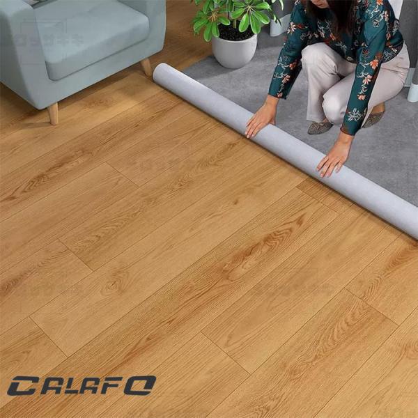 【商品仕様】サイズ：京間4.5畳【厚み】：厚み約1.6mmで摩擦に強く、丈夫なフロアマットです。擦れが気になる場所での傷防止に最適です。【表面素材】：PVC：食べ物や飲み物をこぼしても、拭き取ることが出来ます。こぼしたものが下に染みこみませ...