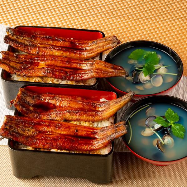 品名　炭火焼き天然うなぎ蒲焼きと大和しじみ汁セット内容物　　島根県産天然うなぎ蒲焼き1尾(70g)×4尾　　　　　大和しじみ　すまし汁(200g)×２袋　　　　　蒲焼きタレ(20ｇ)×２個、　粉山椒(0.15ｇ)×２袋原材料原産国　【天然う...