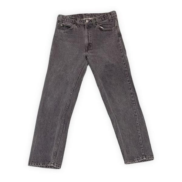 【商品名】LEVI'S　40505-0259【サイズ】表記：W32L30　　＊縮んでいますので必ず実寸を参考にして下さい。　　　　【状態】ランク：C (やや傷や汚れあり) 　＊付属品は画像の通りです。