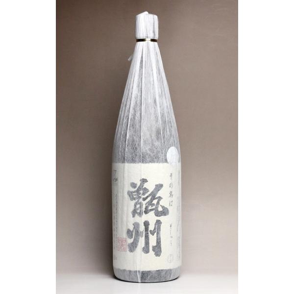 ・「dancyu」の“愛され焼酎”で「まろやかなタイプ」焼酎部門で1位となりました。とても魅力的な焼酎です!その分表現が難しい・・・●厳選された新鮮なさつまいもを原料に、白麹を用い、常圧蒸留、かめ仕込みで醸しあげた芋焼酎ですが、甑州のこだわ...