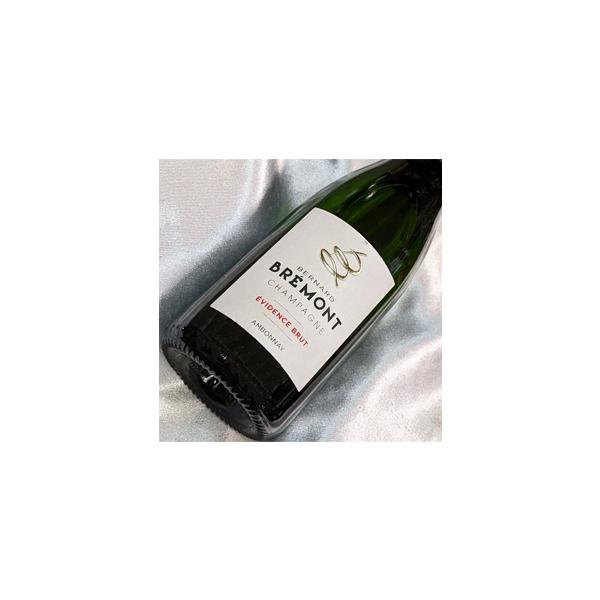 卓抜したピノ・ノワールを産するアンボネイ産100％で、これはピノ70％、シャルドネ30％。質感のあるふくよかな果実味、エレガントな酸と精緻なミネラルを備え、味わいは豊潤。ベルナール ブレモン エヴィダンス ブリュット ハーフボトル Bern...