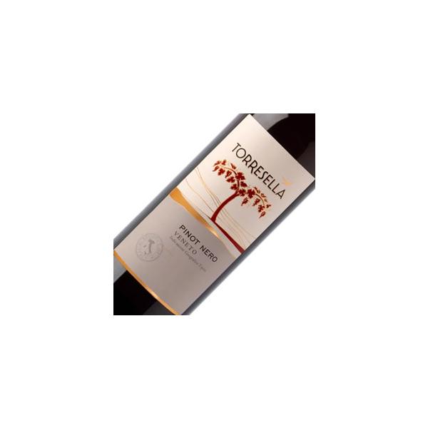 色合いは魅惑的な赤色。香りには赤い実の果実、ラズベリーやイチゴといったベリー、ブラックチェリー、甘いスパイス（シナモン）などが感じられる。この心地好い香りは味わいにも続く。フレッシュで、シルキーなタンニン。正規品 トッレゼッラ ピノ ネーロ...