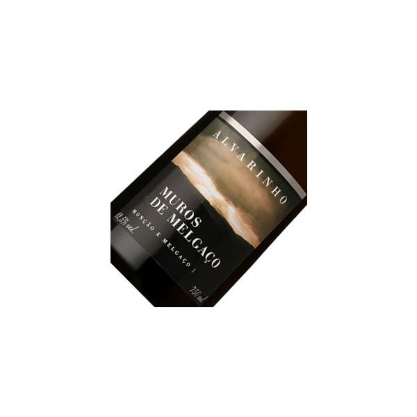 アンセルモメンデスは1998年創業、アルヴァリーニョ造りに定評があるモダン・ヴィーニョ ヴェルデの造り手。今やヴィーニョ ヴェルデのみならずポルトガルを代表する生産者として知られます。南向き斜面の最も良い区画で育つ厳選したアルヴァリーニョを...