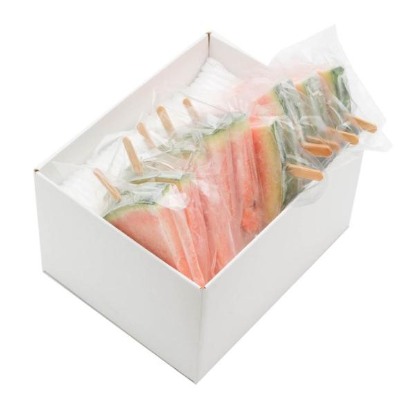 【商品説明】夏の出荷量の日本一を誇る山形県産スイカを急速冷凍しました。  食べやすい形も人気です。 簡易箱に入ります。【原材料】スイカ【内容量】山形県産冷凍スイカスティック(約80g) 10袋【原産国】日本【温度帯】冷凍 -18℃以下【アレ...