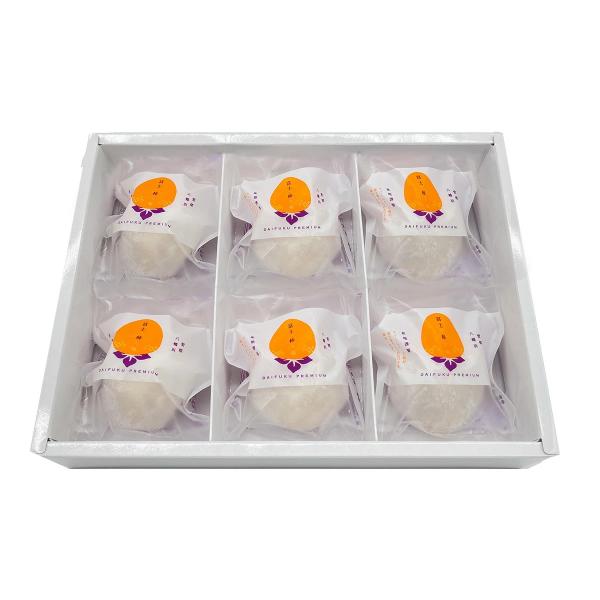 【商品説明】至極の食感 "柿の大様 富士柿大福"。 みかん産地四国・愛媛県八幡浜で育つ、富士山のかたちをした高級柿の大福です。 クリームチーズ餡が富士柿のとろけるような食感と甘さを演出します。 1個入パックを6パック詰めたギフト用商品です。...