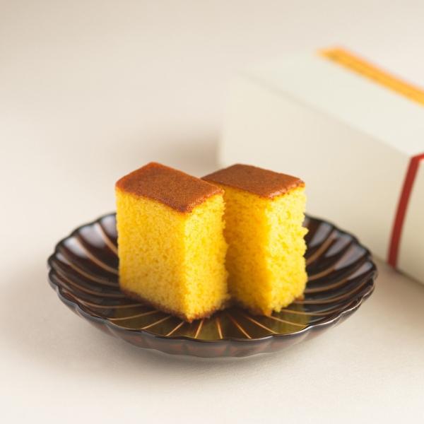 葉山日影茶屋 らんとう2本入 葉山 和菓子 カステラ お手土産 高級 スイーツ お取り寄せ グルメ 人気 ギフト 御中元 お歳暮 御祝に【らんとう】明治後期、夏目漱石が日影茶屋に逗留していた頃、 西洋料理にも長けていた八代目庄右衞門は、【卵...