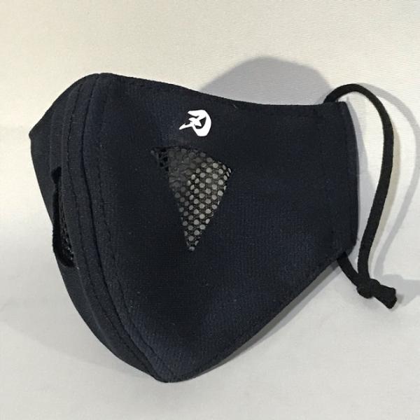 ひかり武道具オリジナル 剣道マスク完成しました！この面マスクは 私が考えに考えて やっと完成しました。ポイントは1、前に飛沫を飛ばさない2、少しでも呼吸しやすくする この2点だけにこだわりました。完全に 剣道専門マスクで ウイルスをカットす...