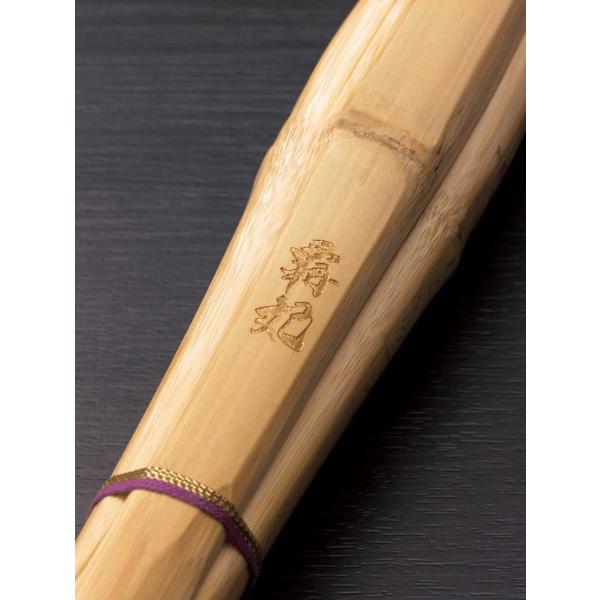 剣道 女子用竹刀 胴張先細柄短 覇妃 39女子27mmHAKI K3E-W軽くスムーズな振り心地柄短ですが胴張先細で手元重心のため連続技も出しやすい竹刀です。仕組みをご希望の方は仕組みセット　手縫吟柄Ｗ　1980円　仕組みセット　手縫吟柄　...