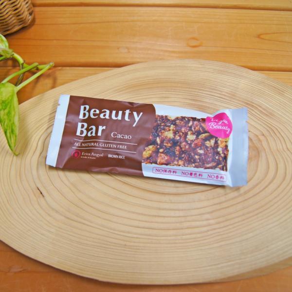 オーサワ、ムソーの自然健康食品。ビューティーバー、カカオ味。お得な３個セットもございます。有機ドライフルーツ・ナッツがたっぷり入ったシリアルバーに、3種のカカオをプラスしました。ちょっぴりビターなカカオの風味がナッツの香ばしさとドライフルー...