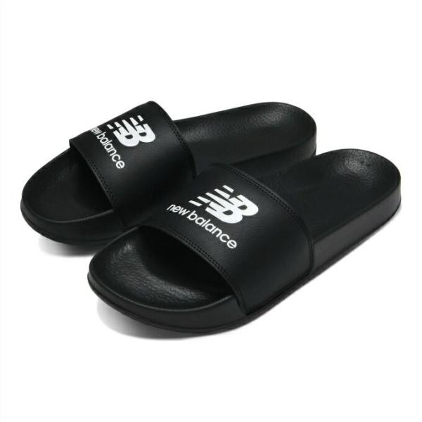 オフピッチからライフスタイルまで、リラックスシーンにストレスフリーな履き心地を提供するスライドサンダル「50 Slide」。立体的なフットベッドが心地よいフィット感を提供。■カラー：E2 ( BK/WH ) ( BLACK/WHITE )■...