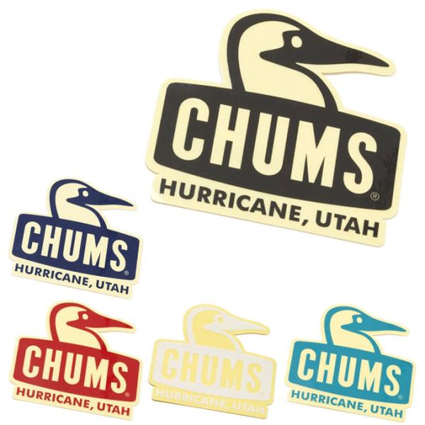 ブービーフェイスとボートロゴがドッキングしたおなじみのCHUMSのロゴステッカーです。お気に入りのグッズに貼って、カスタマイズを楽しんでください★■サイズ詳細：7.3 x 7.7cm■原産国：中国