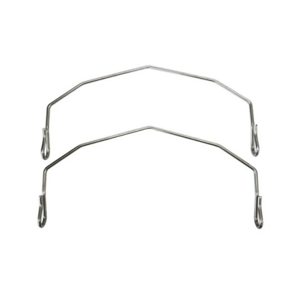 GORA OVENを焚き火などで使用する時に取付けできる着脱式のツルです。■外形寸法：幅310mm×高さ150mm×太さ5mm(1本のサイズ)(暫定の数字です。)■重量：94g×2本(暫定の数字です。)■材質：ステンレス※製品にGORA O...