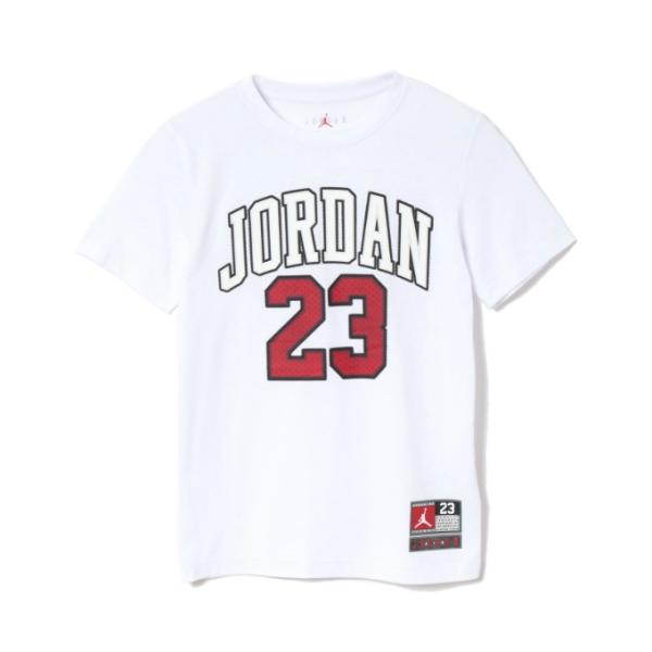 マイケル・ジョーダンを象徴する【23】の番号が描かれたTシャツ。■カラー：WH( ホワイト )■サイズ：140cm、150cm、160cm、170cm■素材：綿60%、ポリエステル40%■原産国：ベトナム検索ワード：半袖Tシャツ 半袖シャツ...