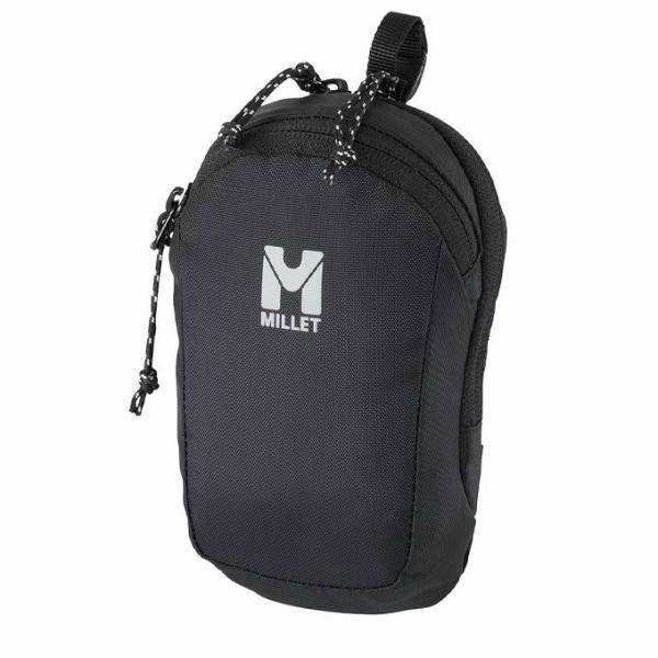 フルパッド仕様の外付け小型ポーチ。ジッパー式ポケットが2つで、モバイル端末やコンパクトデジタルカメラなどの収納に便利です。カラビナ不要でショルダーストラップに簡単装着できる独自設計のループ付き。素材は超軽量かつ引裂きや摩擦に強いリップストッ...