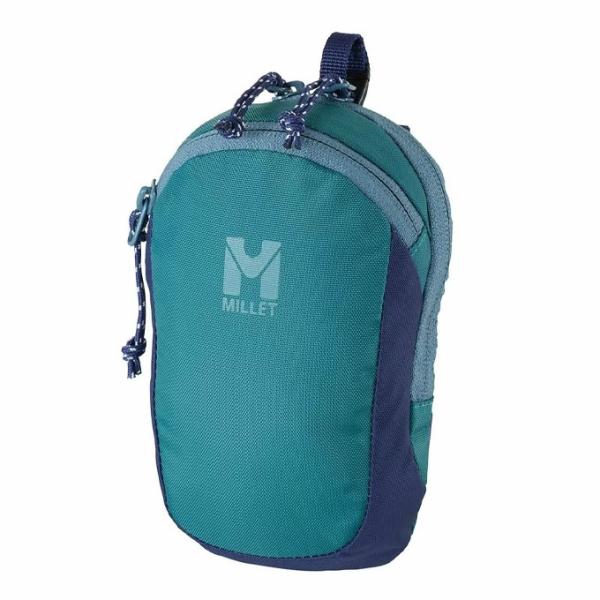 フルパッド仕様の外付け小型ポーチ。ジッパー式ポケットが2つで、モバイル端末やコンパクトデジタルカメラなどの収納に便利です。カラビナ不要でショルダーストラップに簡単装着できる独自設計のループ付き。素材は超軽量かつ引裂きや摩擦に強いリップストッ...