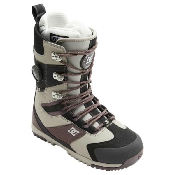 ライダーが望むフィット感覚を実現させる、レースとBOAダイヤルを組み合わせたハイブリッドモデル。ストリートなカラーリングと、新しいトリムコンビネーションの見た目がユニークなPREMIER HYBRIDは、今シーズンよりプリマロフト(R)イン...