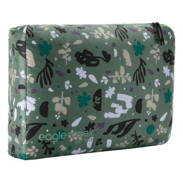 最大限のパッキング効率をお望みですか？イーグルクリーク パックイット アイソレート　キューブ Mを使えば、驚くほどたくさんの衣類を丸めたり、畳んだりして荷物のスペースを最大限活用できます。開口部に角度がついているので、荷造り中も衣類をしっか...