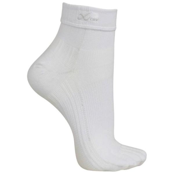 足首サポート。運動時の足の疲労軽減。CW-X独自のテーピング原理で、足首と足裏のアーチをサポートし、運動時の足の疲労を軽減。足裏の動きをアクティブにする縦と横のダブルアーチサポートを搭載。指の形状に沿った５本指仕様で、指入れをよくし、フィッ...