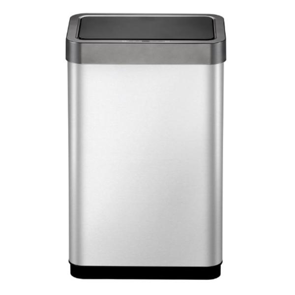 スクエア型のUSB充電式センサーゴミ箱45L。ベーシックな横型のシンプルなデザインが人気の商品です。インナーリング付き。■カラー：シルバー■容量：45L ■サイズ：( 38.4cm×25.9cm×61.5cm ) ■重量：4kg■フタを開け...