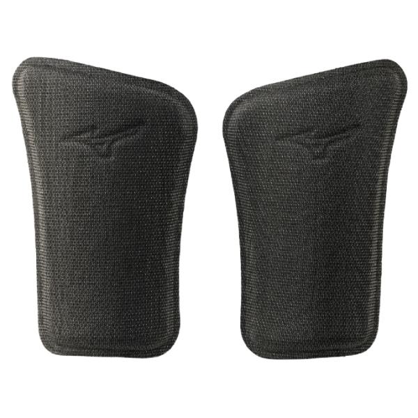 ミズノアルファを搭載！グリップ機能付き左右別型軽量シンガード■カラー：09(BK)■サイズ：14.5cm※製品によって仕上りサイズに多少の誤差がありますのでご了承下さい。■原産国：中国検索ワード：すね当て すねあて レガース サッカー フッ...