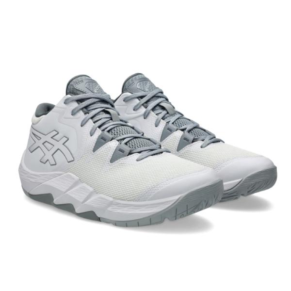 素早い切り返しや左右への激しいステップワークを支える,安定性にすぐれたモデルサイドに設置されたウォールがステップ時に壁となり横方向へのブレを抑制フィジカルにすぐれたプレーヤーの力強いステップをサポートアウターソールはフラットな構造かつ,前モ...