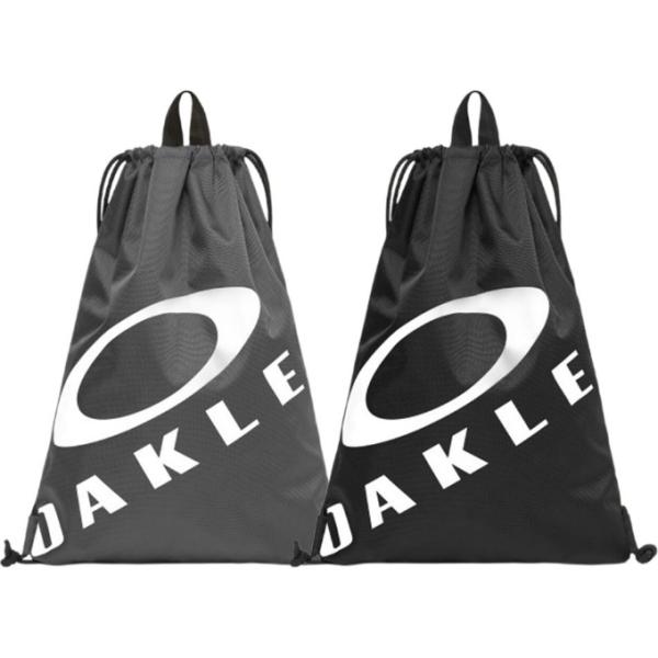 撥水加工を施した耐久性のあるポリエステル布帛素材を採用したナップサック。ジム、旅行、部活など多用途に使えて便利なアイテム。■カラー：25N、02E■素材：ポリエステル100％■原産国：ベトナム※商品画像はサンプルのため、若干の仕様変更がある...