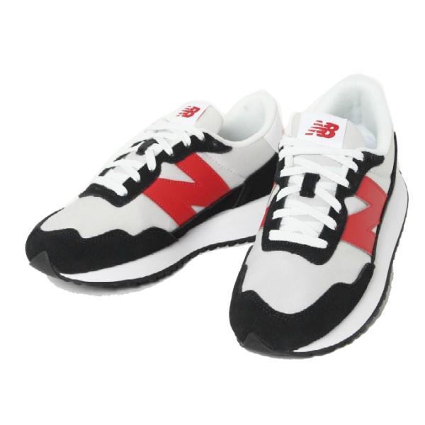 ■カラー：BLACK/RED■サイズ：22.5cm、23.0cm、23.5cm、24.0cm、24.5cm、25.0cm、25.5cm、26.0cm、26.5cm、27.0cm、27.5cm、28.0cm、28.5cm■素材：甲/天然皮革、...