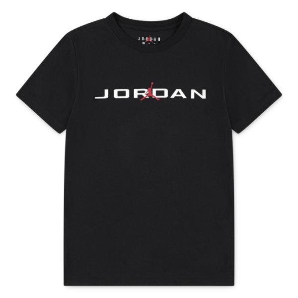 フロントに描かれたジャンプマンロゴがワンポイントになるTシャツ。ベーシックなクルーネックになっており、あらゆる着こなしに馴染んでくれます。すとんとしたボックスシルエットがポイント。デイリーユースやスポーツシーンにもお使いいただけるアイテムで...