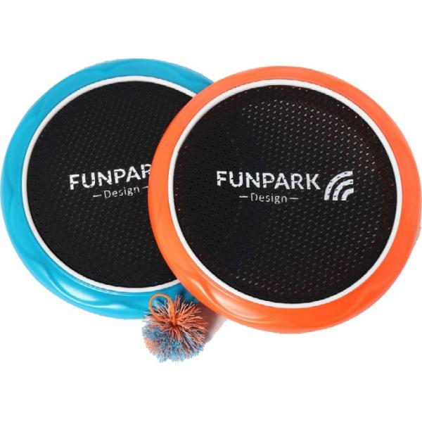 トスキャッチとフライングディスクの2通りに使えるから楽しさ2倍!トランポリンのミニチュア版のような円形(ディスク型)ラケットを使って、モジャモジャのボールを打ち合うラリーが楽しめます。また、丸いディスクはフリスビーのように投げられます。2通...