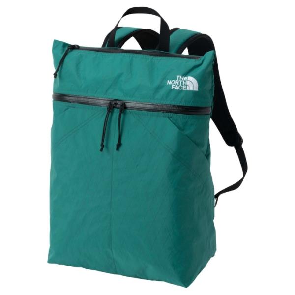 合掌造から着想を得たデッドスペースとなる空間を有効活用したバックバックです。合掌造の三角形のトップにあたる、バッグのトップ部分にファスナーポケットを配置することで、通常デッドスペースとなる空間を収納スペースへと有効活用しています。トップのポ...