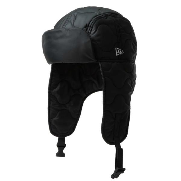 一部リサイクル原料を使用し、環境を配慮したフッ素フリーのC＝ZERO撥水加工を施した軽量リップストップ素材を表地に採用。キルティングで防寒性をアップ。スウェットバンドには抗菌効果のあるMICROERAを採用。トラッパーは一般的にはフライトキ...