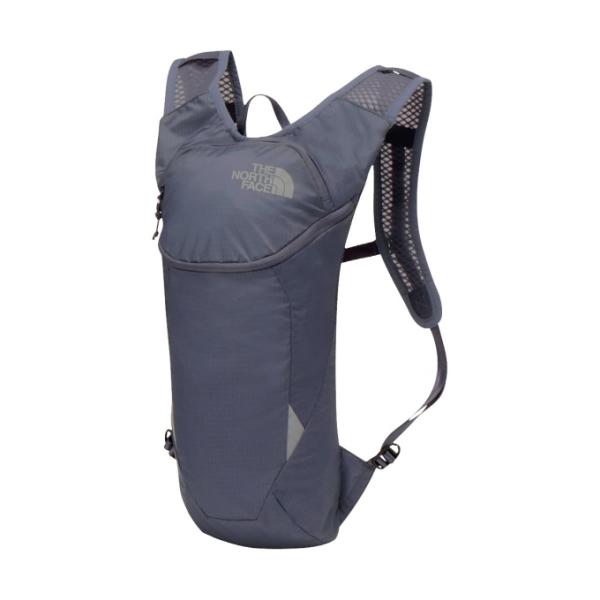 トレイルランニング用に開発するテクニカルパックの技術を用い、シティーランで使いやすい形に改良を加えたロードランニング用パックです。素材は70デニールのリサイクルリップストップナイロンを採用し、背面とショルダーハーネスには通気性に優れる軽量エ...