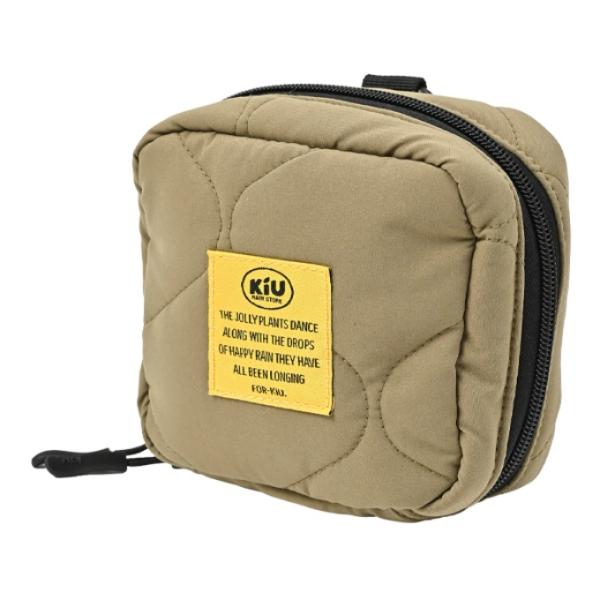 ちょうど良いサイズ感で持ち運びに便利なスクエアポーチ。メイクポーチとしてはもちろん、ガジェットケースとしても使用可能です。間口はサイドまで大きく開くダブルファスナー式で、ガバッと大きく開くので出し入れスムーズ。最大まで開いたときも、サイドか...