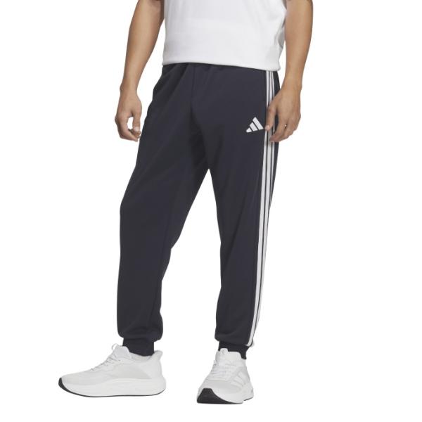 アディダスのオーセンティシティーである3ストライプスを配したベーシックレンジ、MUSTHAVES。吸湿速乾機能を有するダブルニット素材のジョガーパンツ。適度なストレッチ性と薄手の素材感がオールシーズン活躍する。ヒップポケット付き。レギュラー...