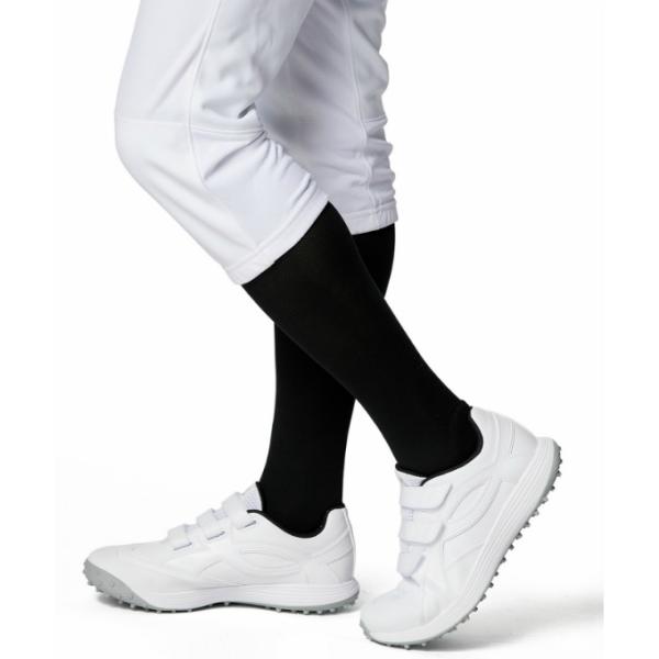 ■カラー：100/White / White / White■サイズ：26.0〜28.0cm■重量（g）：310■幅：2E相当■素材：甲材/合成樹脂、合成皮革　底材/合成ゴム、合成樹脂■フィット：Wide■生産国：ベトナム■特長：高校野球対...