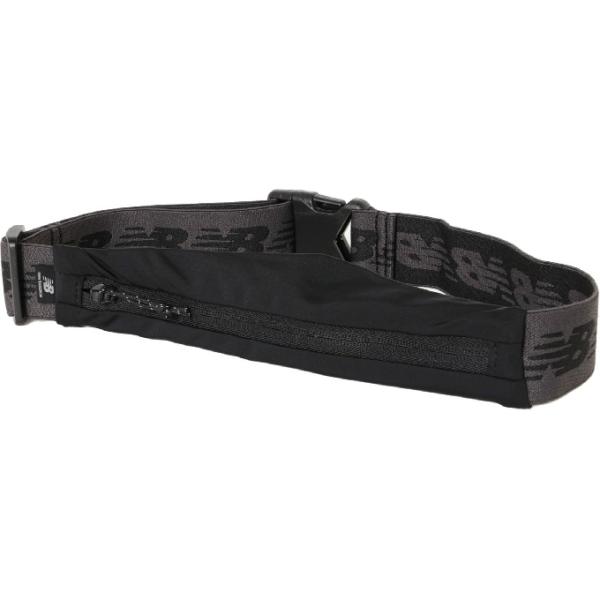 ランニング用に最適化された、体にフィットする軽量ウエストベルト。小物の落下を防ぐジッパーポケットに対応した、最小限の荷物の持ち運びに最適なアイテム。早朝・夜間の視認性をサポートするリフレクトタブがアクセント。■カラー：BK(ブラック)■サイ...