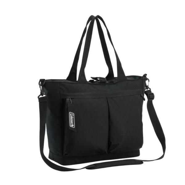 収納力に優れ、使い勝手抜群の2WAYトート■カラー：ブラック■サイズ：横幅/約52cm、高さ/約35cm、奥行/約16cm※製品によって仕上りサイズに多少の誤差がありますのでご了承下さい。■容量：約24L■重量：約675g■素材：ナイロン■...